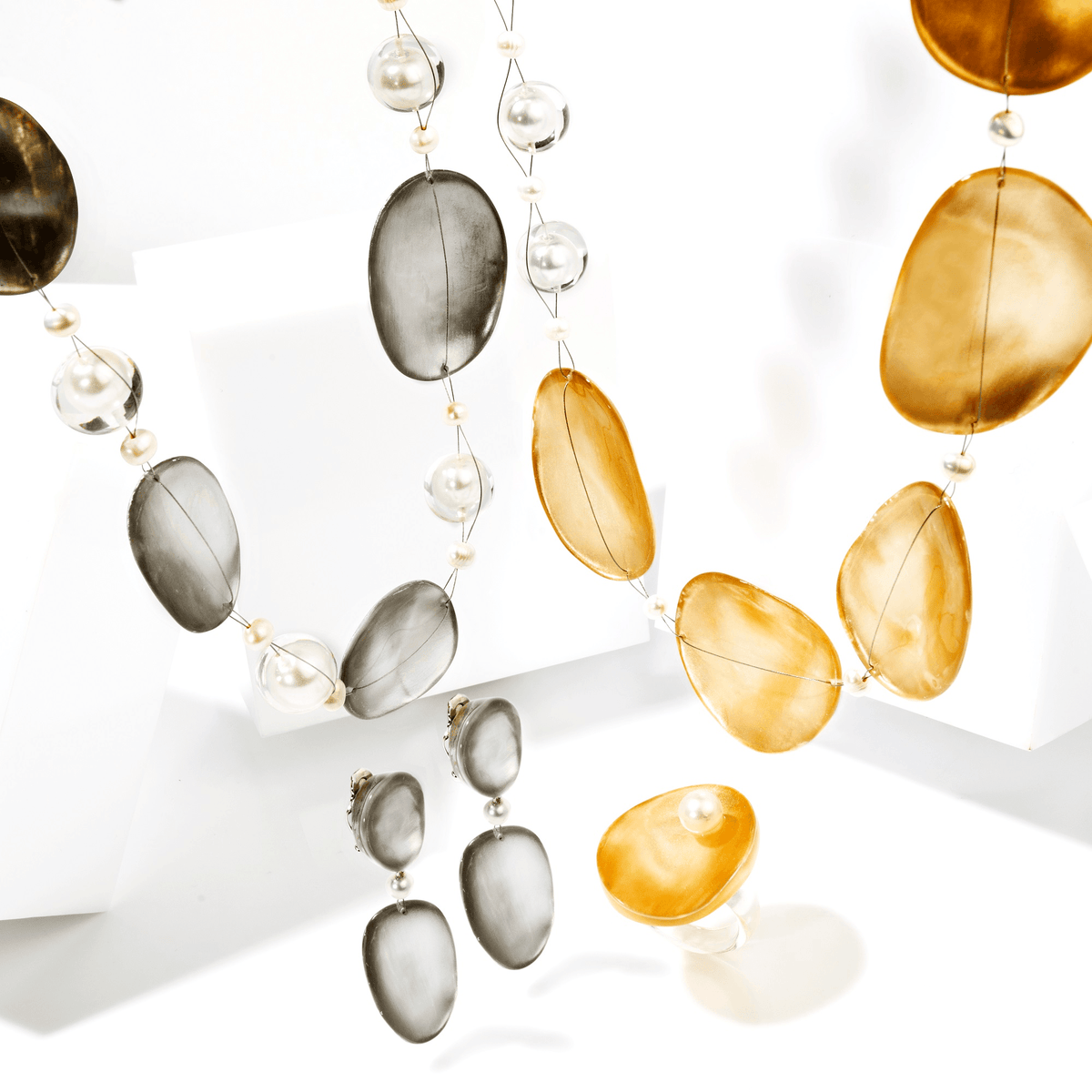 AMOR – Style and Grace